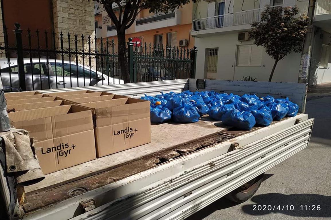 Λουτράκι: Δωρεά της LANDIS+ GYR Α.Ε. για το Κοινωνικό Παντοπωλείο του ...