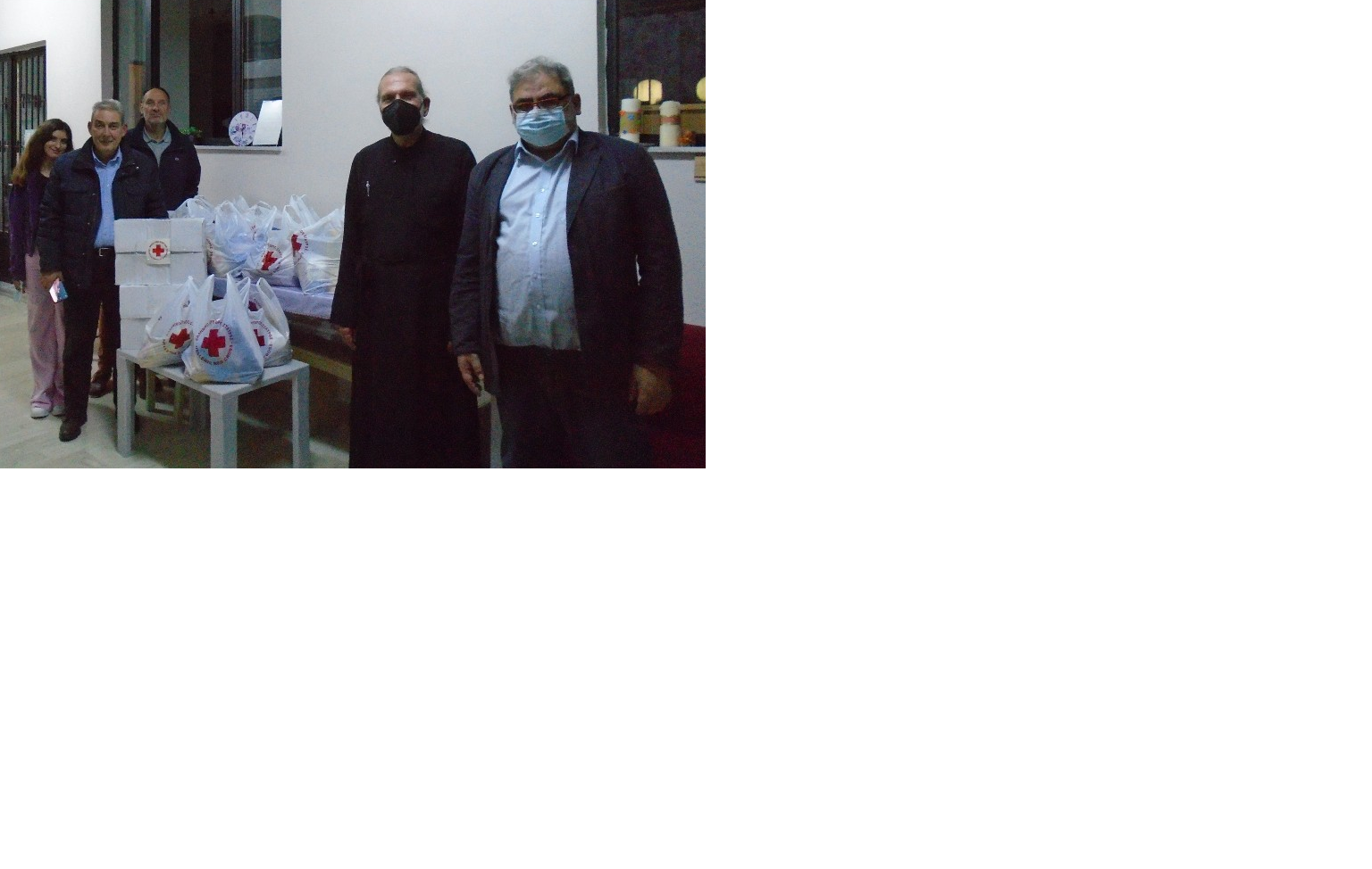 ΠΡΟΣΦΟΡΑ ΤΡΟΦΙΜΩΝ ΑΠΟ ΤΟΝ ΕΡΥΘΡΟ ΣΤΑΥΡΟ ΛΟΥΤΡΑΚΙΟΥ | Loutraki 365