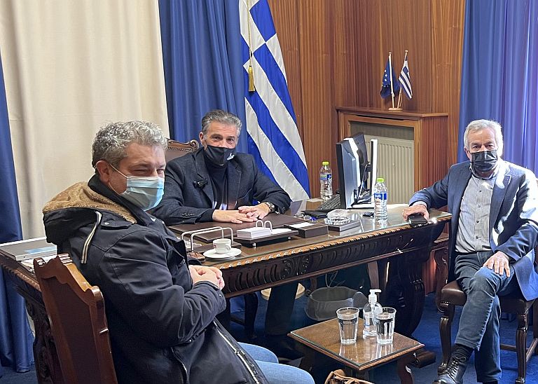 O Βουλευτής ΝΔ Κορινθίας Κωνσταντίνος Κόλλιας στο Επιμελητήριο ...