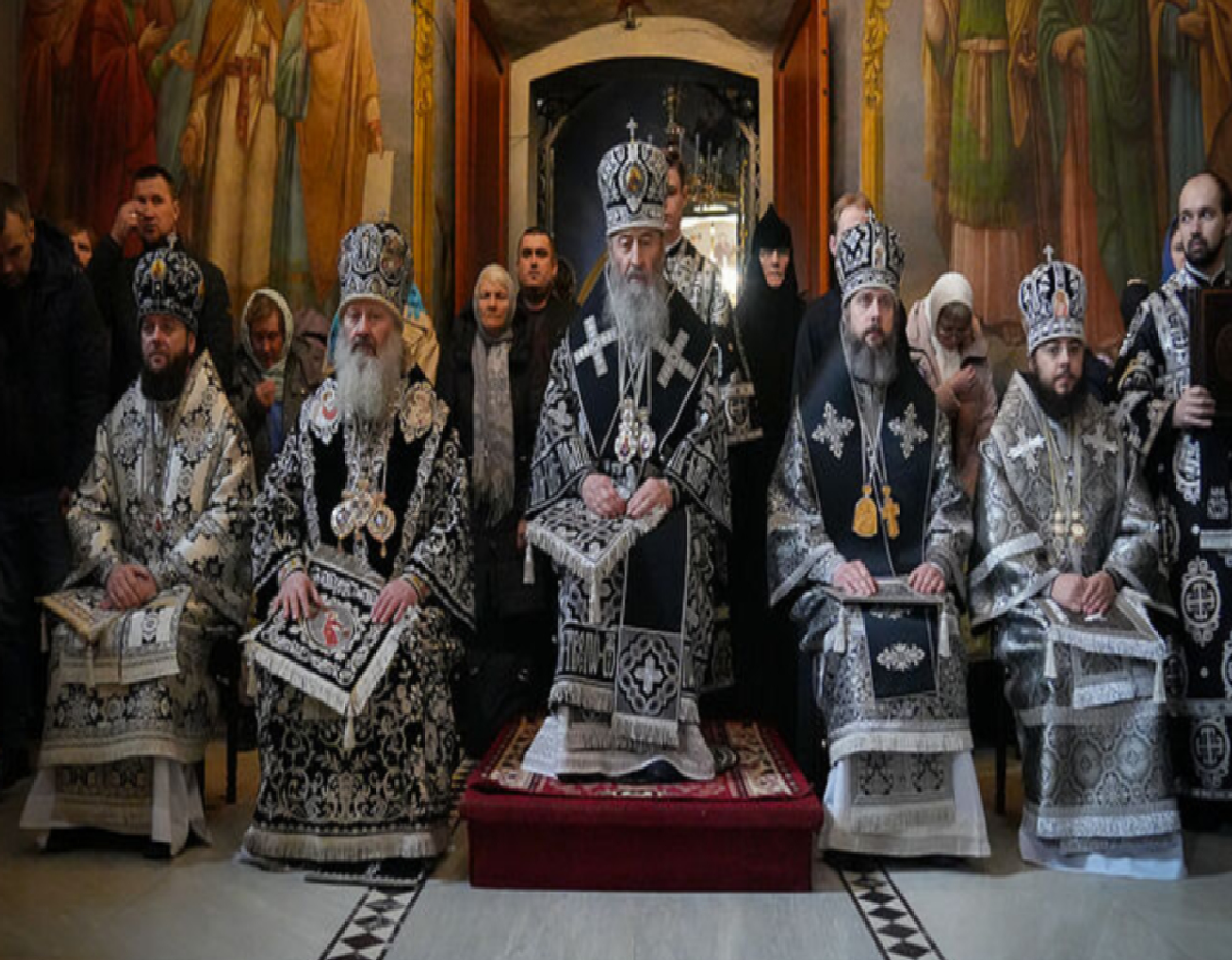 Ο Ζελένσκι διώχνει τη μη αυτοκέφαλη ουκρανική ορθόδοξη εκκλησία από ...