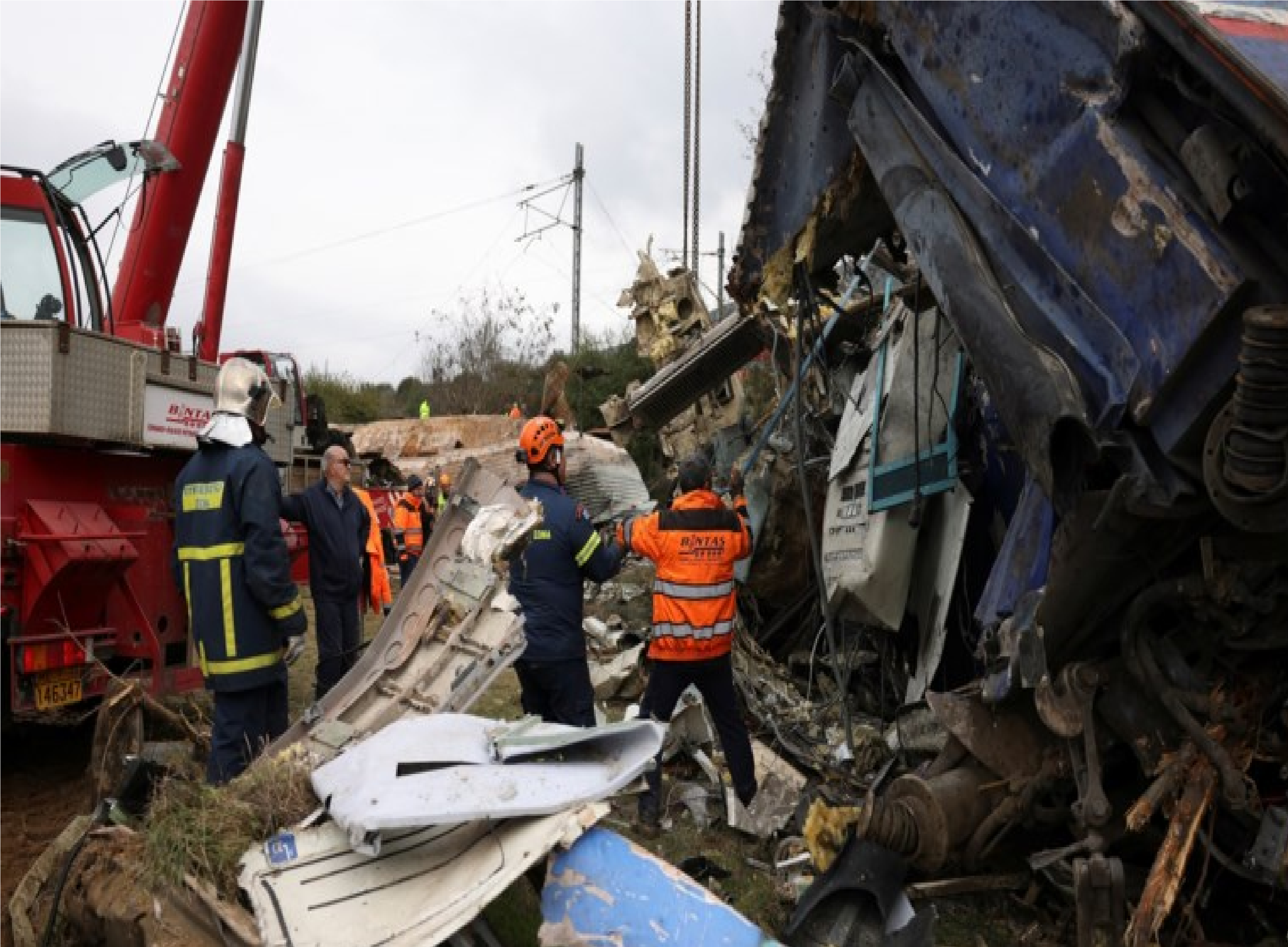 Τέμπη - Ξεσπά γυναίκα που έχασε τον 40χρονο σύζυγο και το 5χρονο παιδί ...
