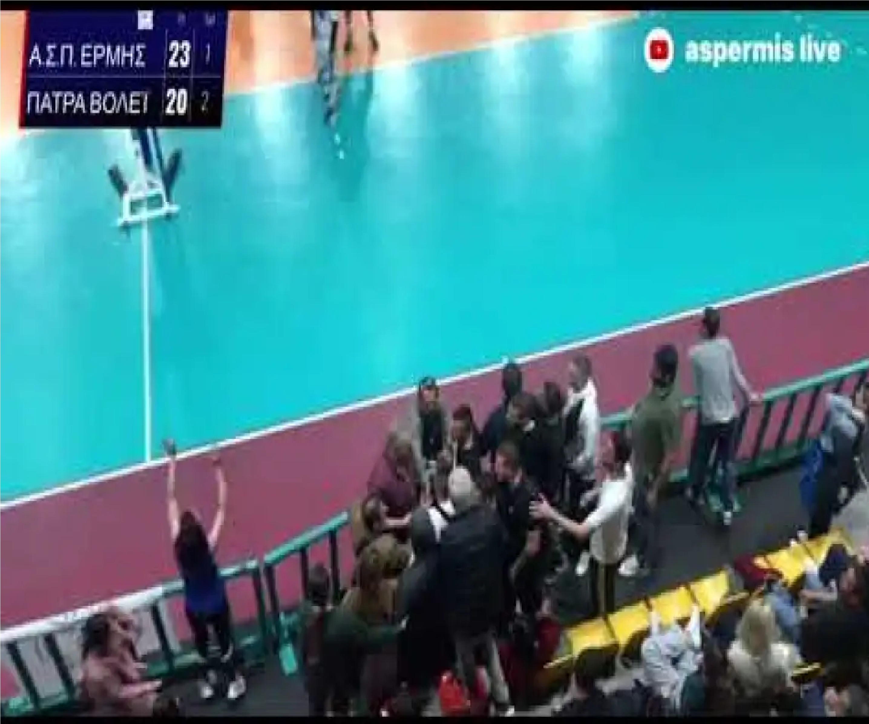 Εικόνες ντροπής σε αγώνα βόλεϊ στην Πάτρα: Eπεισόδια και γροθιές σε ...