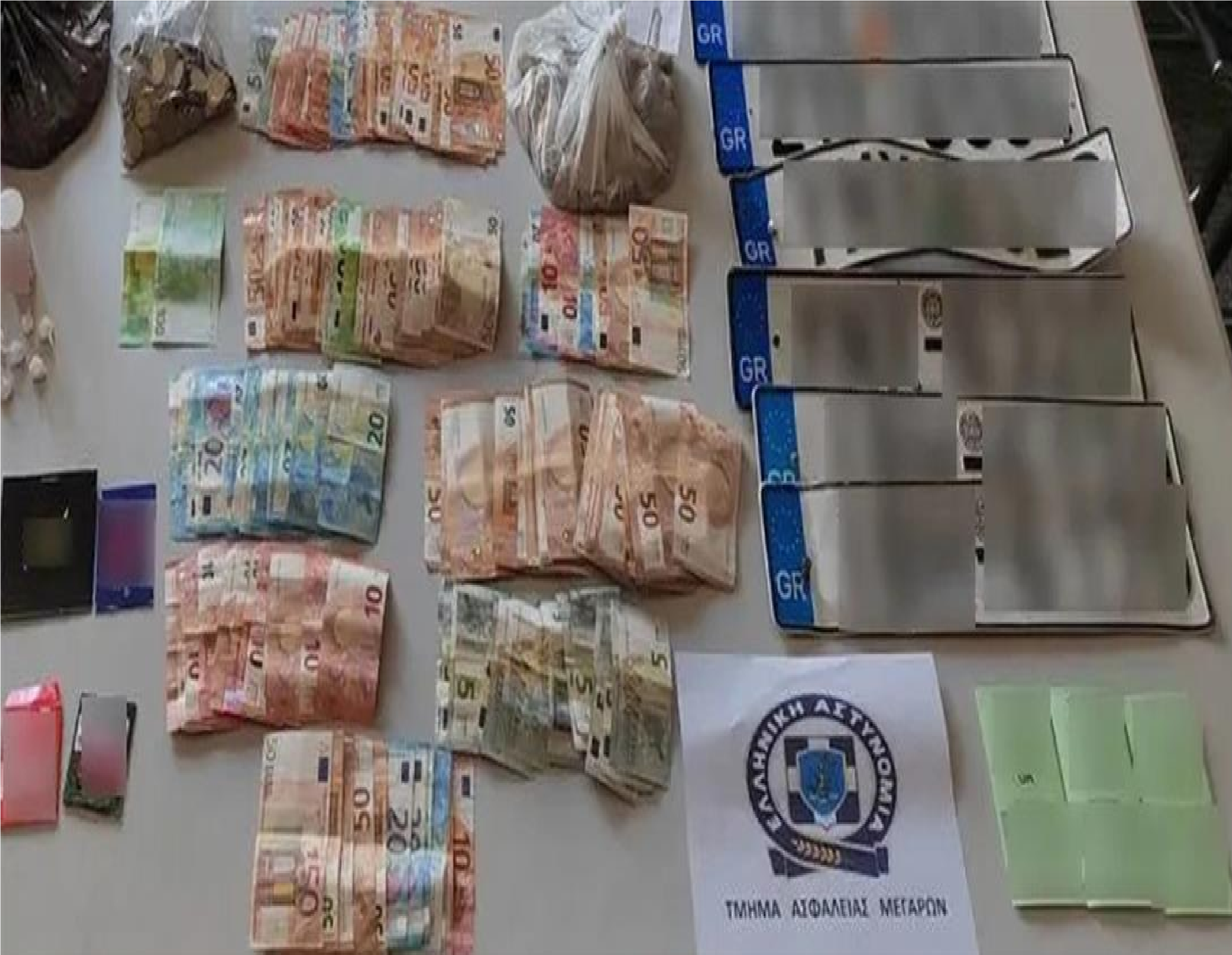 Μέγαρα: Καφετέρια έδινε σε πελάτες κοκαϊνη μέσα σε κουτάκια από ...