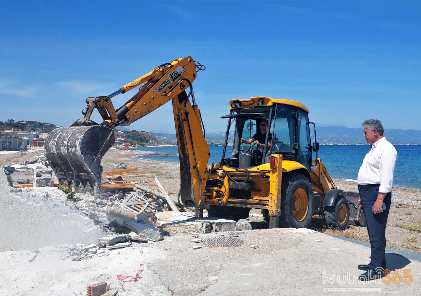 Δήμος Κορινθίων: "Παραδίδουμε τον παραλιακό πεζόδρομο στο Κεραμιδάκι με ...