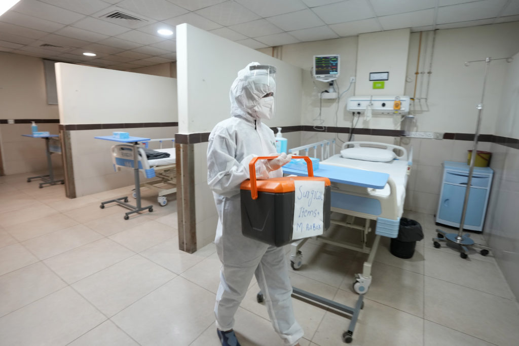 Συναγερμός στον ΕΟΔΥ: 18 κρούσματα mpox στην Ελλάδα – Τα συμπτώματα και ...