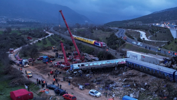 Τέμπη: Τι υποστηρίζει η Hellenic Train για το εμπορικό τρένο μετά τη ...