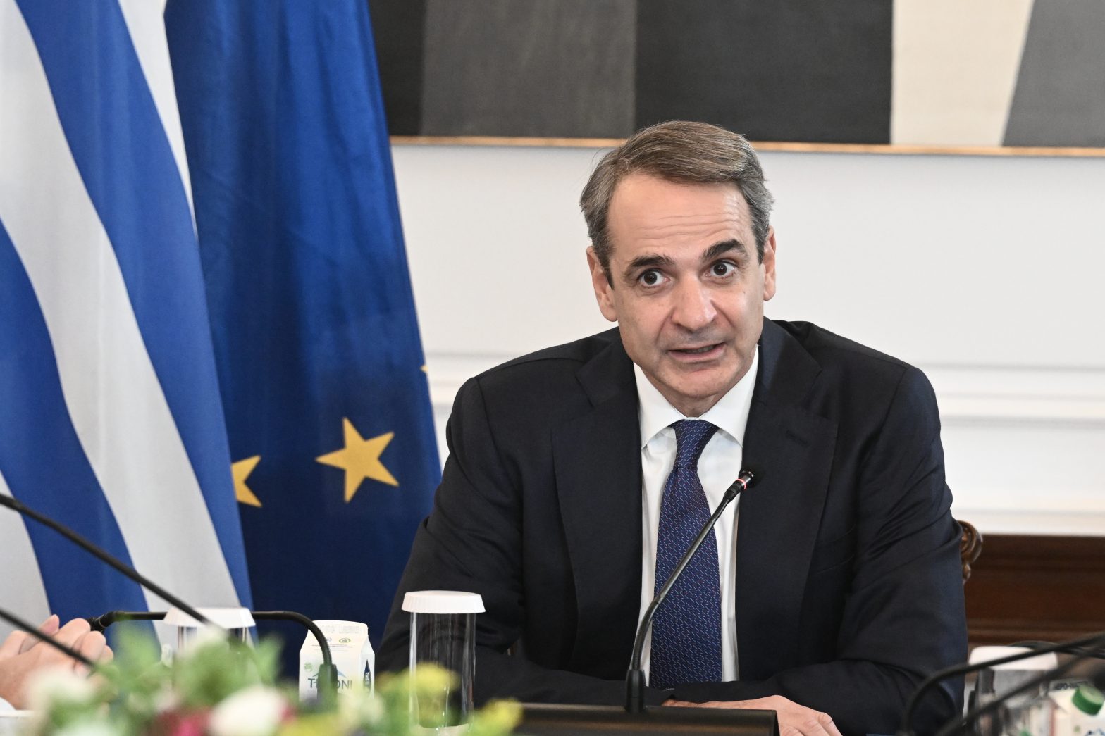 Τα πέντε συν δύο «μηνύματα» Μητσοτάκη: Τι λέει για τα Τέμπη, τη στάση ...